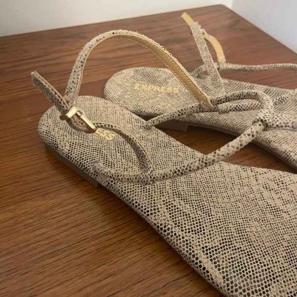 Express | Shoes | Express Snakeskinprint Flat Thong Sandals | Poshmark
